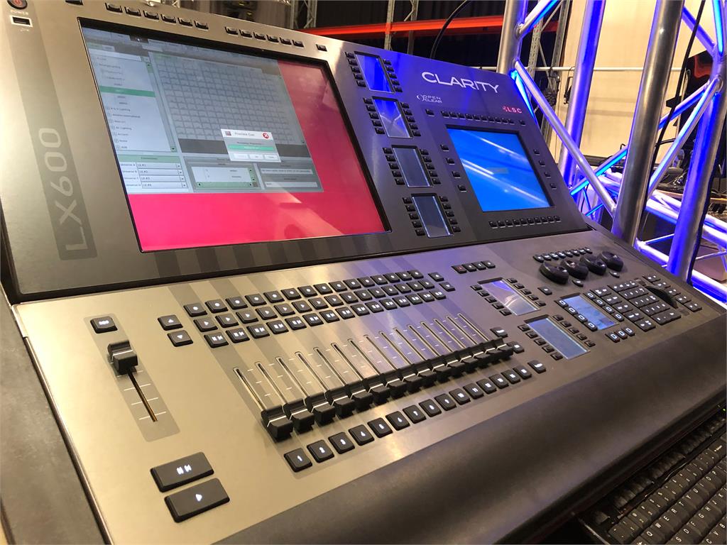 LSC Clarity LX600 LSC LX-Console – Lighting made clear - Multitechnic AS